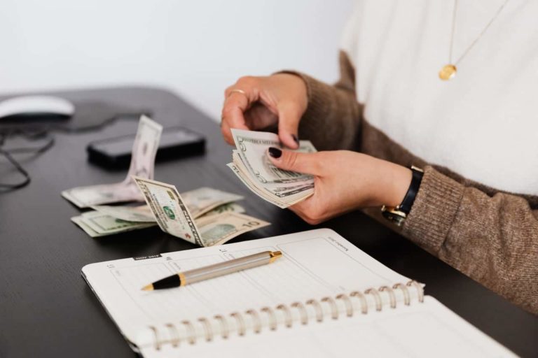 The Employer s Guide To How Many Pay Periods In A Year AttendanceBot the-employer-s-guide-to-how-many-pay-periods-in-a-year-attendancebot