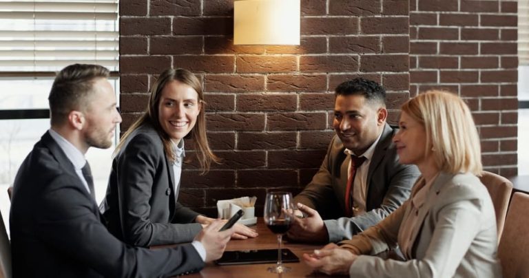 How Many Breaks at Work are Mandated by Law? | AttendanceBot