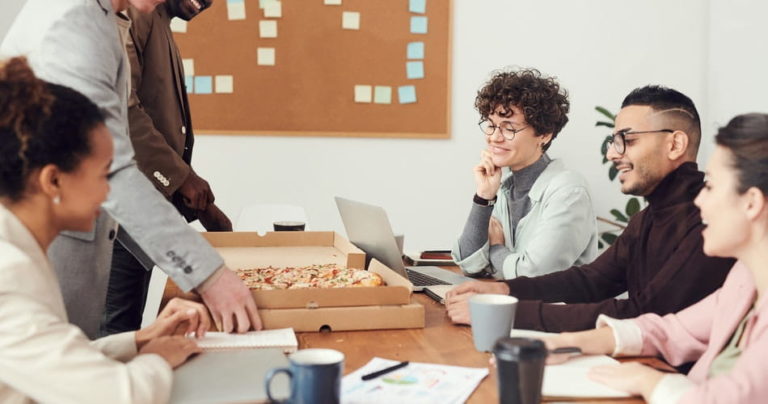 How Many Breaks at Work are Mandated by Law? | AttendanceBot