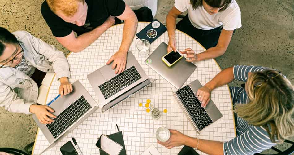 Collaboration Challenges and Ways to Overcome Them | AttendanceBot